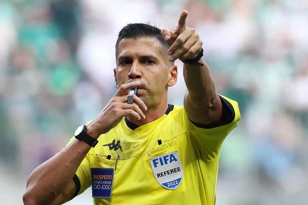 Quanto recebe um árbitro de futebol no Brasil? Saiba mais